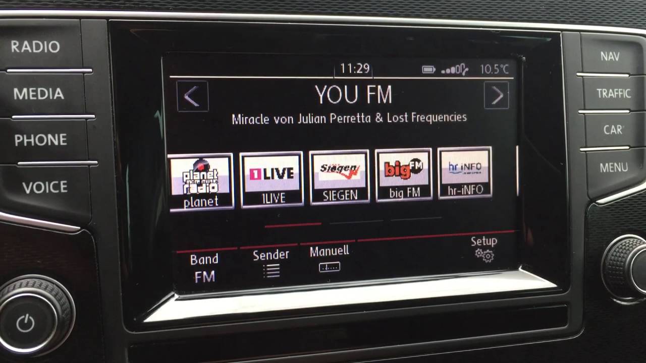 Golf 7 GTI Discover Media Touchscreen Problem - YouTube