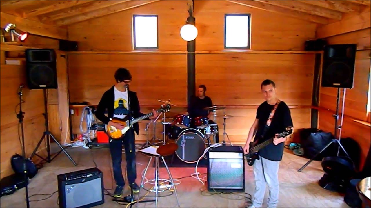 the Grudies - chickenheads - Smokefree Rockquest 2014 Submission - YouTube