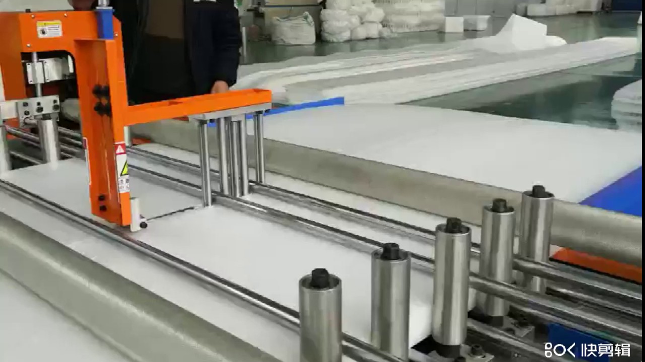 EPE foam machine for PE foam sheet splicing - YouTube