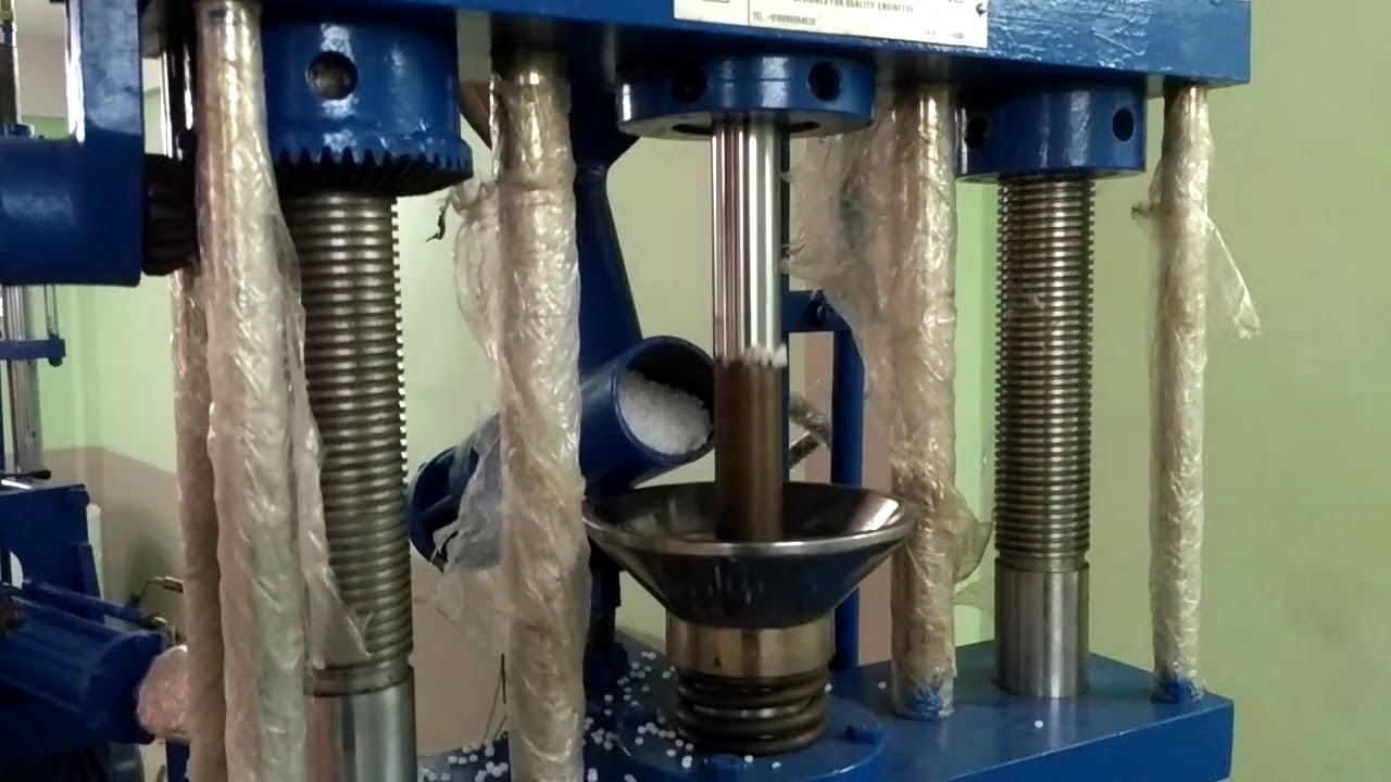 Photo Frame Lock Vertical Plastic Injection Moulding/Molding Machine by ...