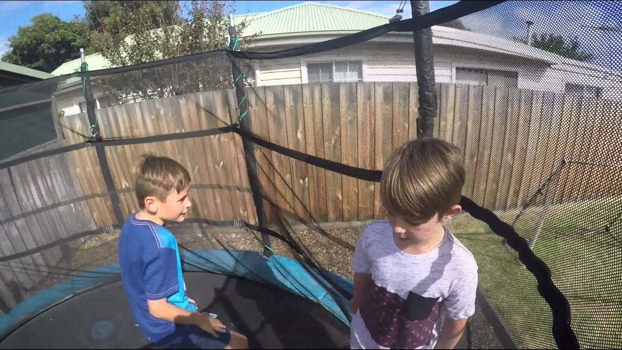 Kids wrestling part 1 - YouTube