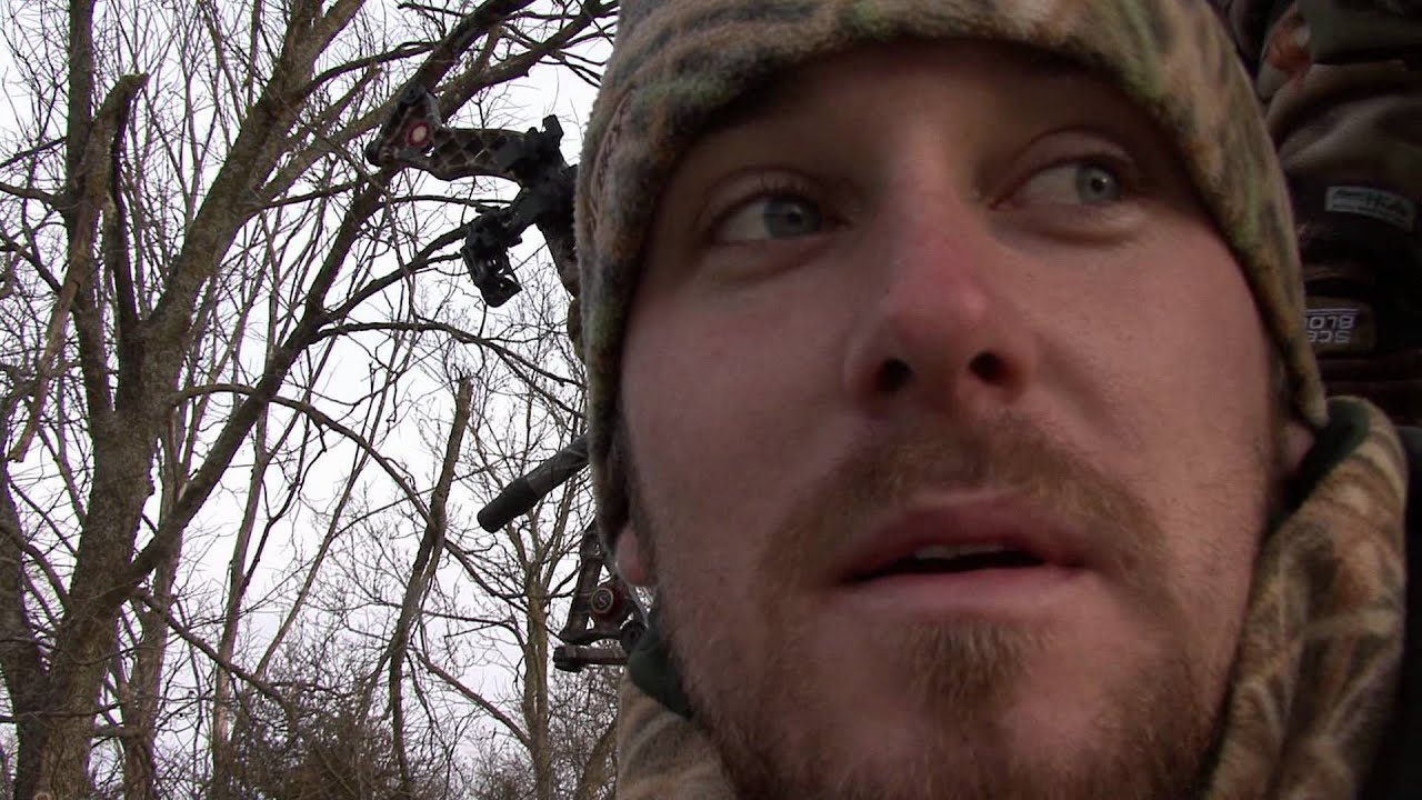 Bowhunting Big Bucks Iowa 2011 - YouTube