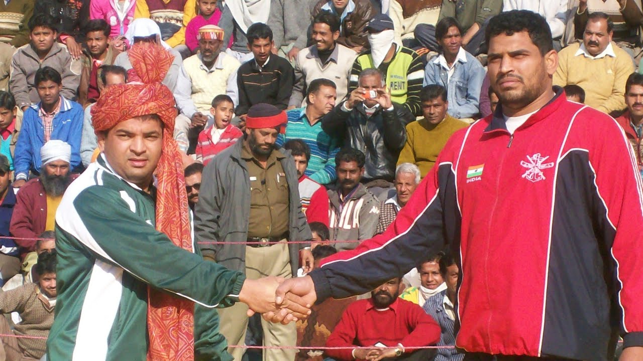 Muhammad Umar Pehlwan Pakistan V/S Chandar Pal Singh Pehlwan India ...