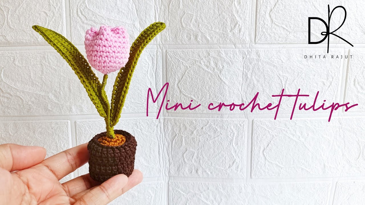 How to make mini crochet tulips // crochet tutorial - YouTube