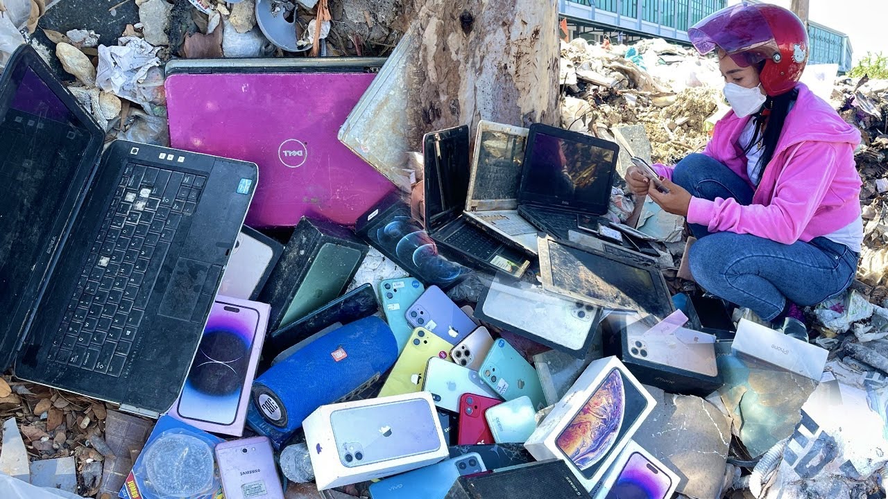 🤔😍i Found broken phone & Computer and More from Garbage Dumps ! Restore ...