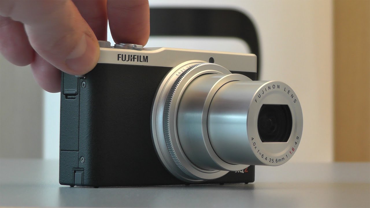 Fujifilm XQ2: dal vivo la nuova versione della compatta tascabile "Pro ...