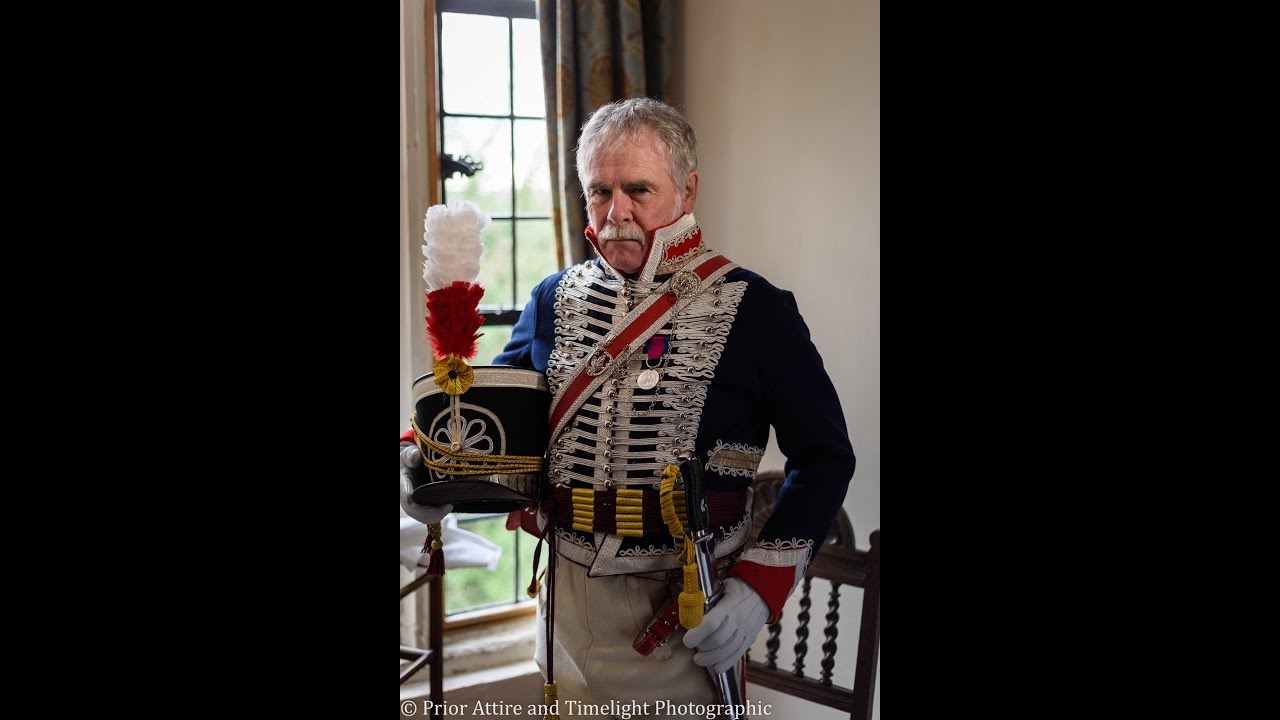 Dressing up a Regency officer 1812 - YouTube