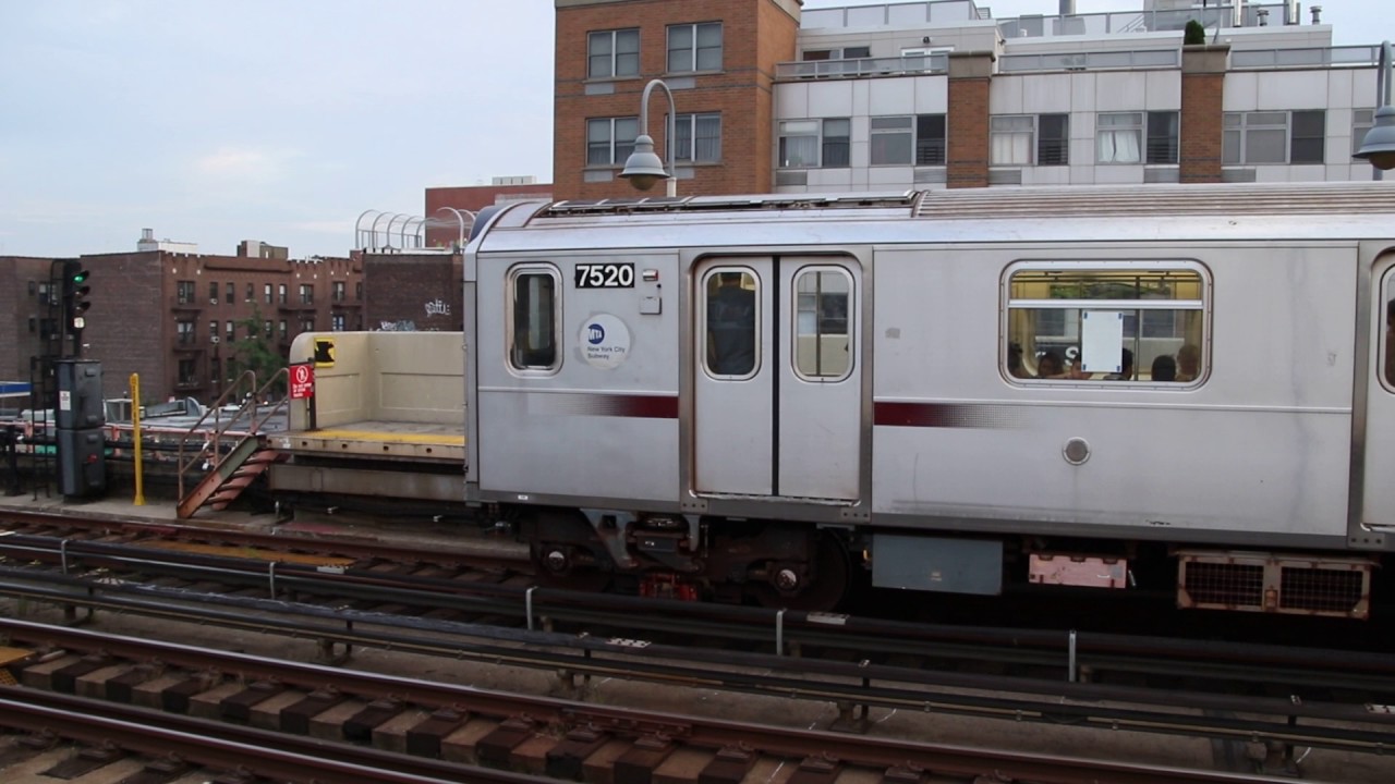 MTA NYC Subway 7 trains at 40th St - YouTube