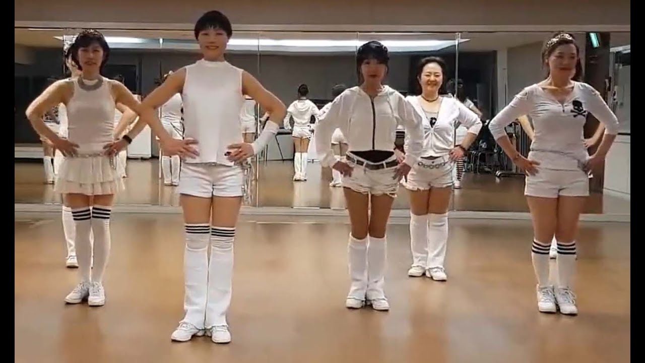 Beautiful Sunday - line dance - YouTube