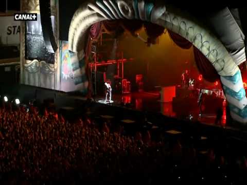 MUSE - New Born (HQ) live at Teignmouth Seaside Rendezvous - YouTube