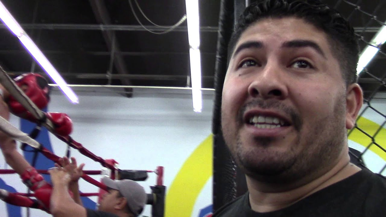 sparring at the rock in carson EsNews Boxing - YouTube