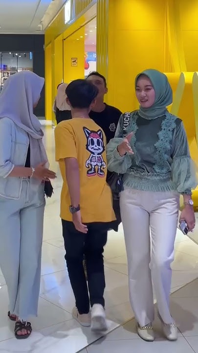 Malu bgt ga sii😭 #prank #pekanbaru #funny #fyp #viralvideo #trending - YouTube