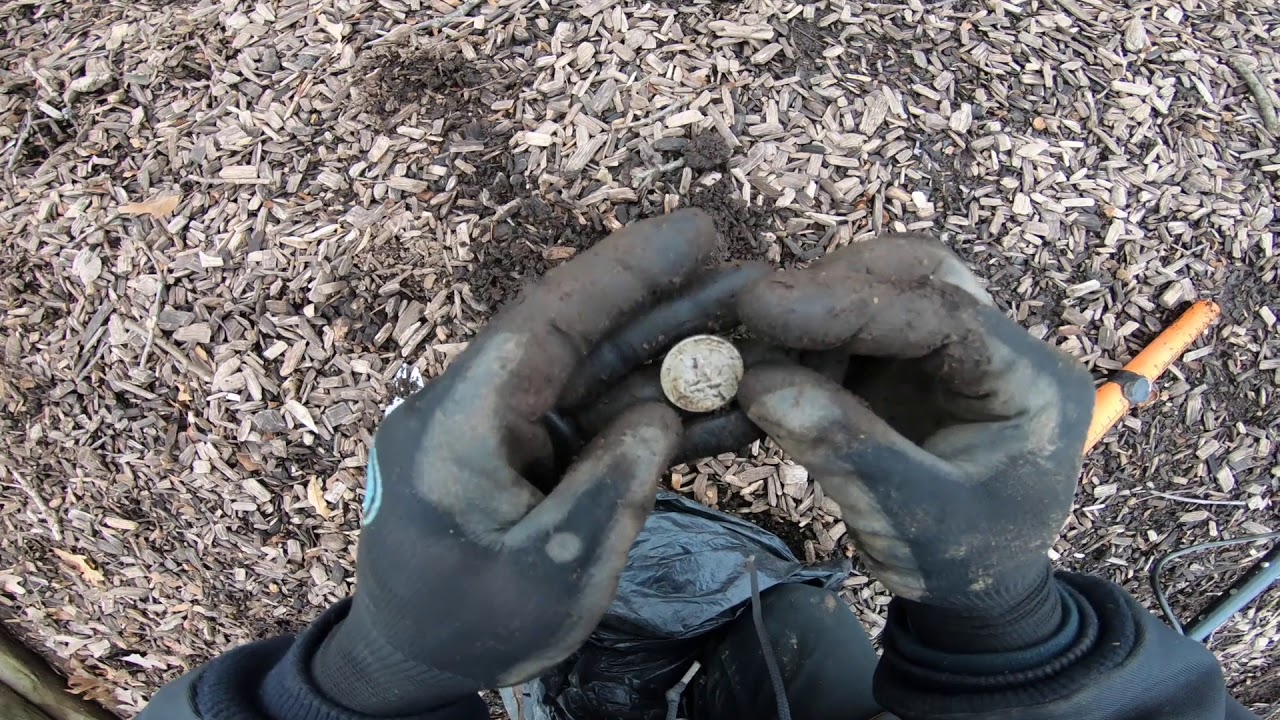 Coins Everywhere!! - Metal Detecting - Clad - Old Coins - Treasure ...