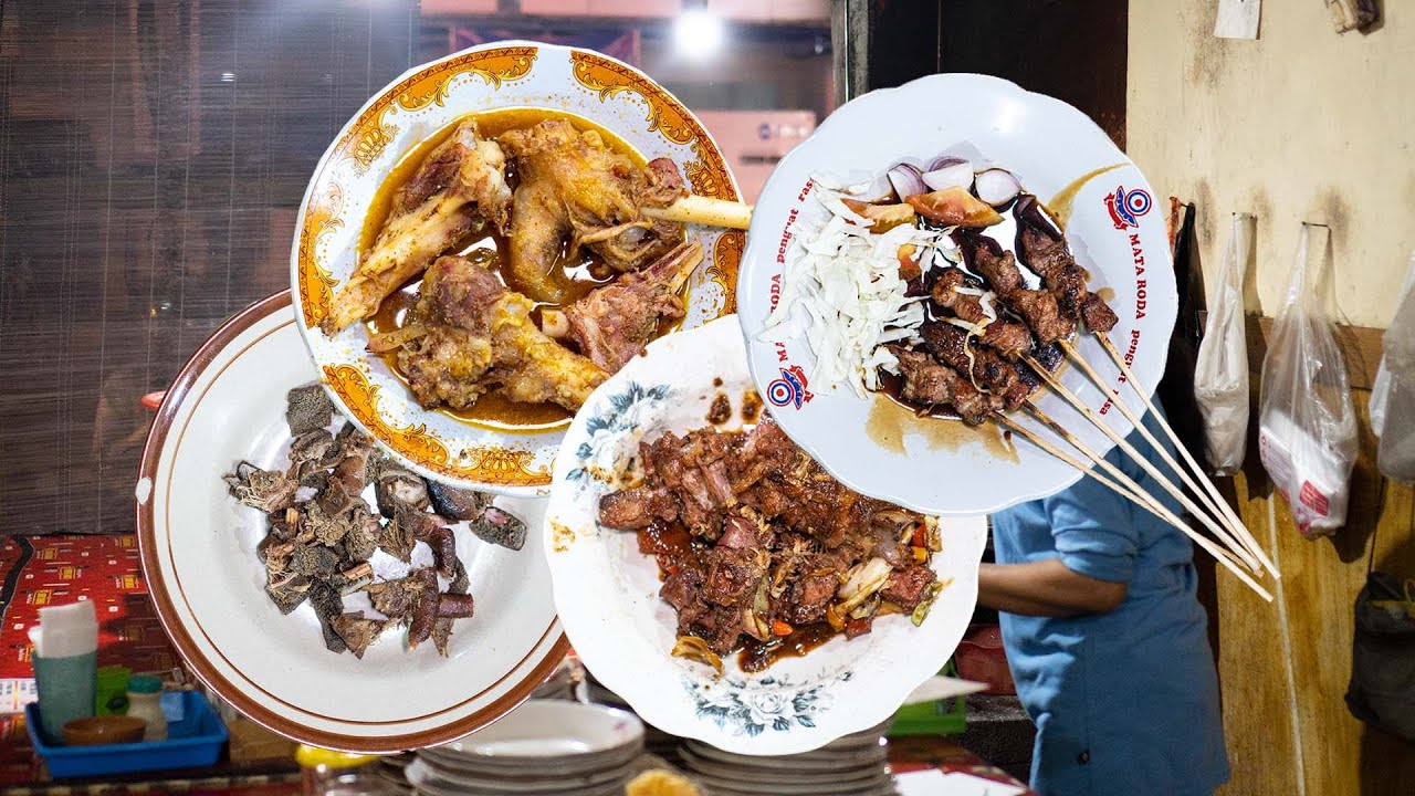 THE LEGEND SATAY "SATE KAMBING PAK DAKIR" SINCE 1966! JUST FEW MINUTES ...