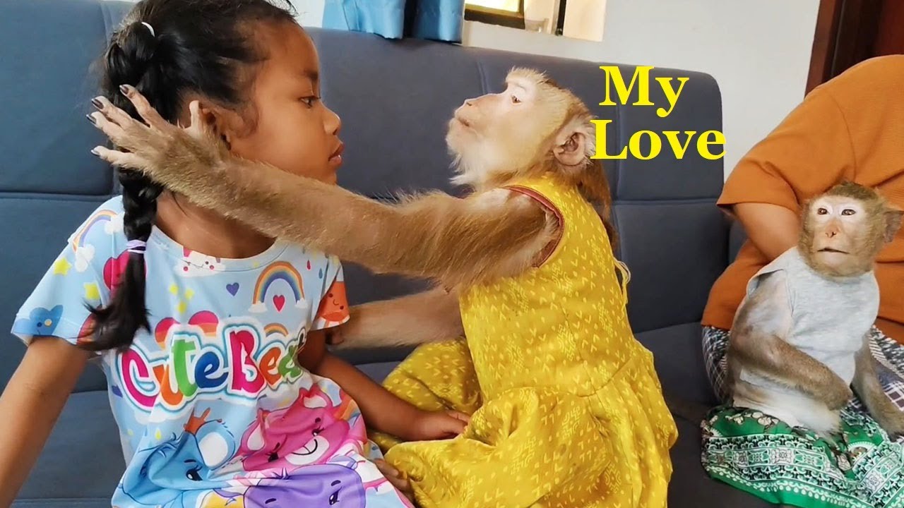 So Cute YaYa Always Care About Younger Sister Theany - YouTube