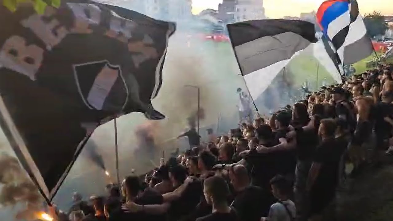 Grobari away: Good Pyro atmosphere by Partizan Fans - YouTube