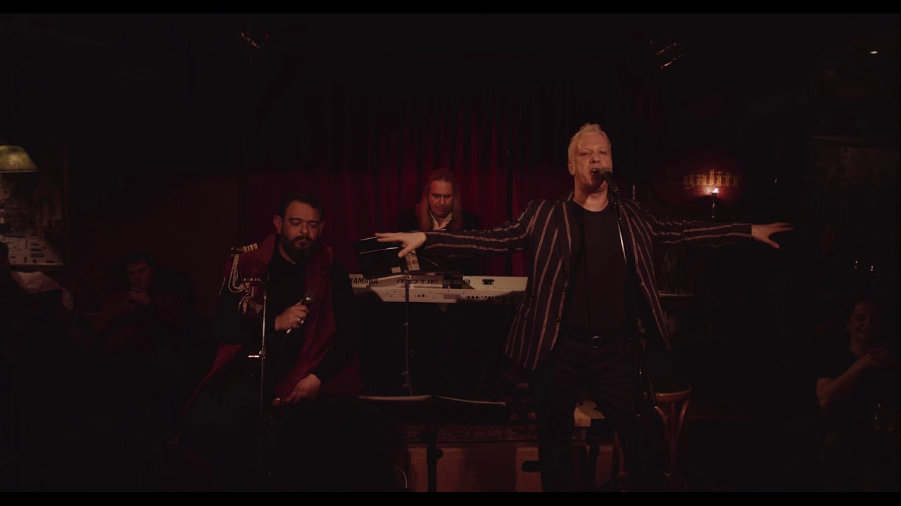 #Τραγουδοσαυρος - Like a Virgin (#Μουστακας_VS_Τραγουδοσαρος live ...
