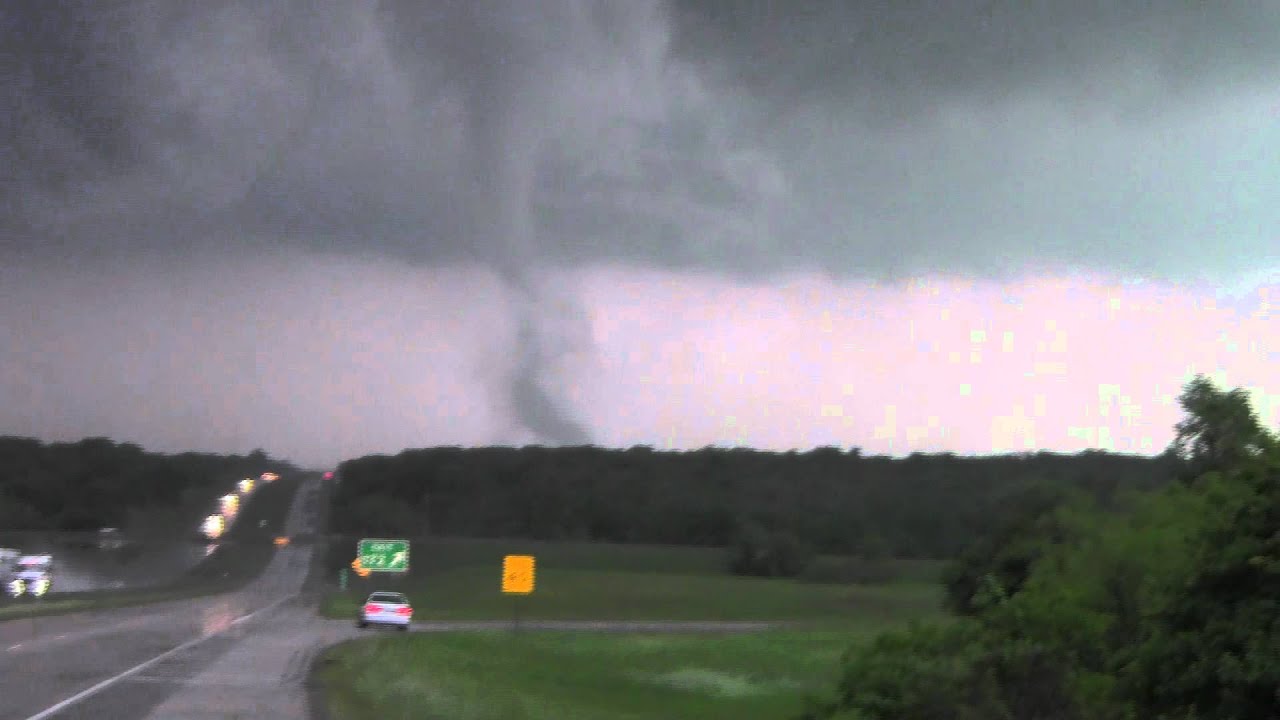 Rope Tornado Crossing I-40 near Oklahoma City 5/24/11 - YouTube