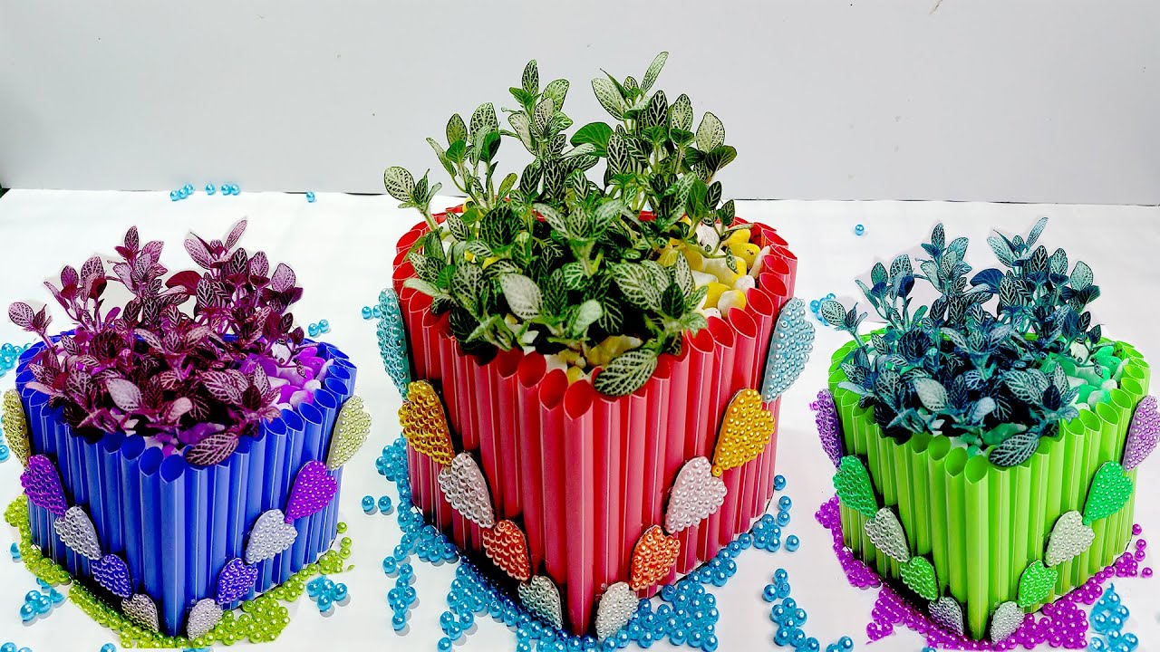 Make heart-shaped plastic pipes, create heart-shaped flower vases, grow ...