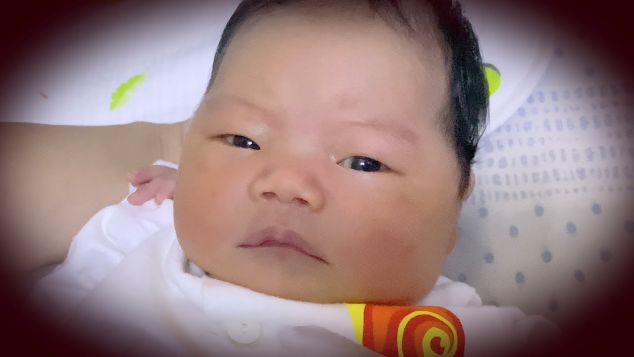 Cherry Nguyen 4 Days Old 18 November 2022 - YouTube