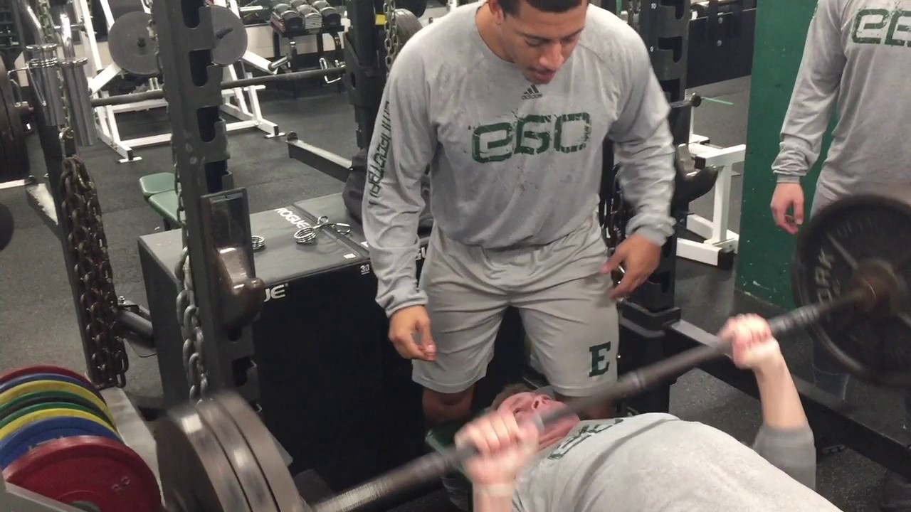 Kyle Rachwal Bench PR - 345 - YouTube