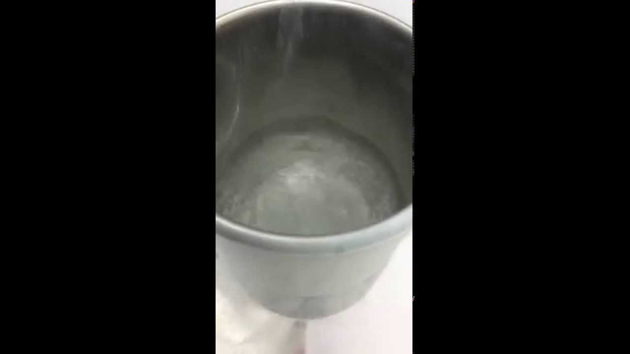 Super cold cryogenic liquid nitrogen boiling - YouTube