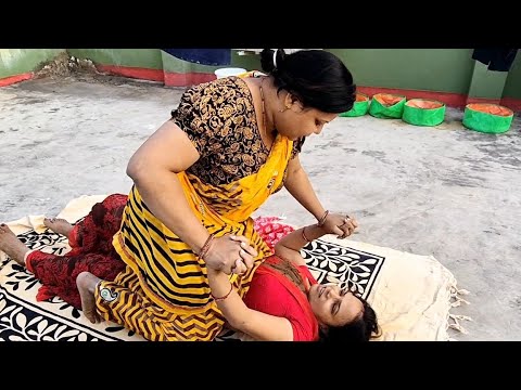 दो पड़ोसन के बीच हुआ झगड़ा stomach sitting challenge cat fight funny video chloroform stomachsitting