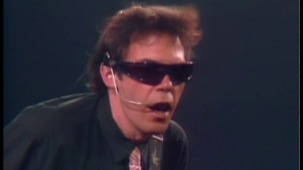 Neil Young: "Sample and Hold" live in Berlin 1982 (better quality ...