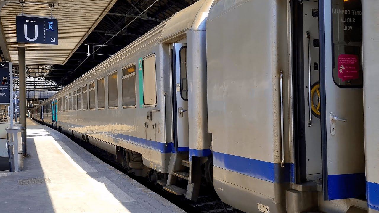 Train Corail - Paris Gare de Lyon - YouTube