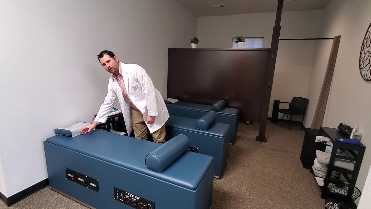 Intersegmental traction of the spine - TexStar Chiropractic - YouTube