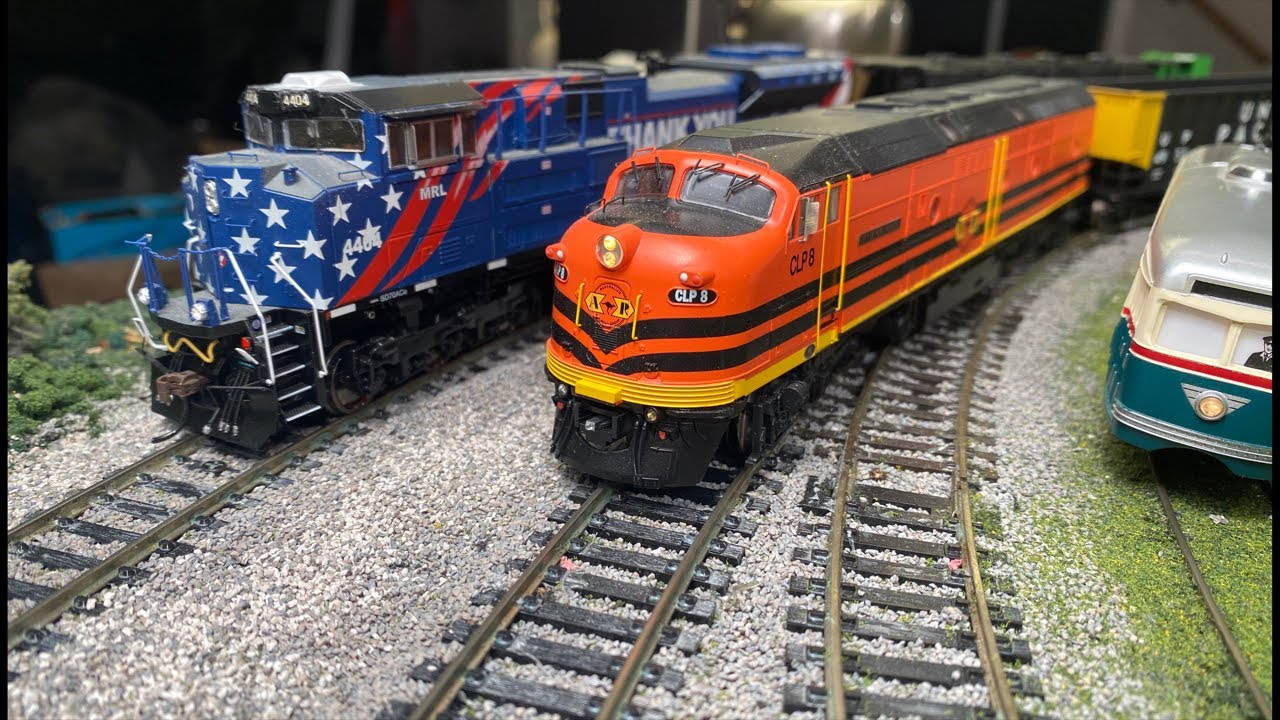 HO Trains & Locomotives Running Live on the Layout feat. Miss SMT - YouTube
