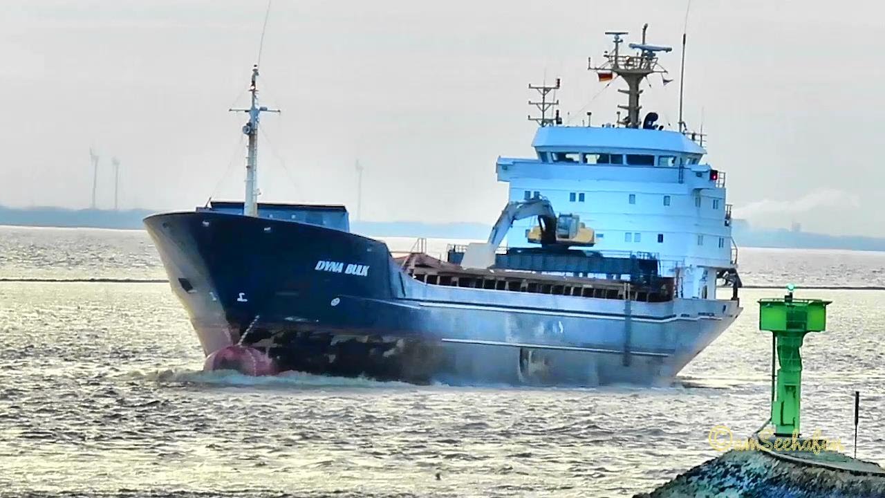 coaster DYNA BULK OXTG2 IMO 8403545 Emden cargo seaship merchant vessel ...
