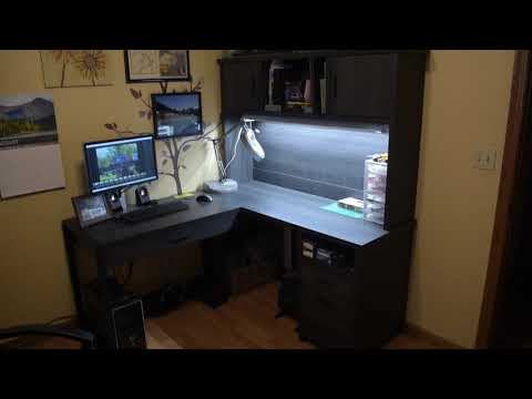 New desk and setup for my ARR modeling projects and editing pictures ...