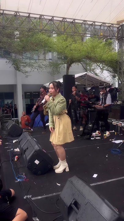 Rafi o.m oQinawa official feat oQinawa ft ning haniya Live - YouTube