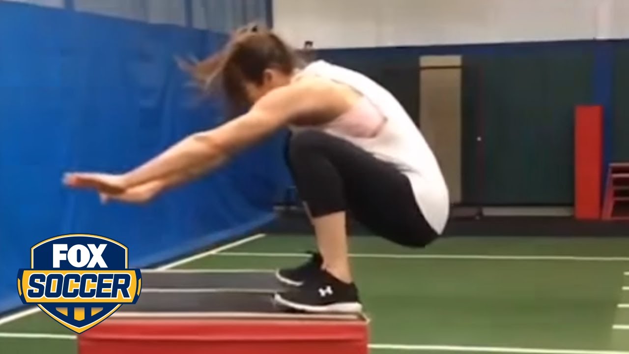 World Cup winner Kelley O’Hara crushes a box jump | FOX SOCCER - YouTube