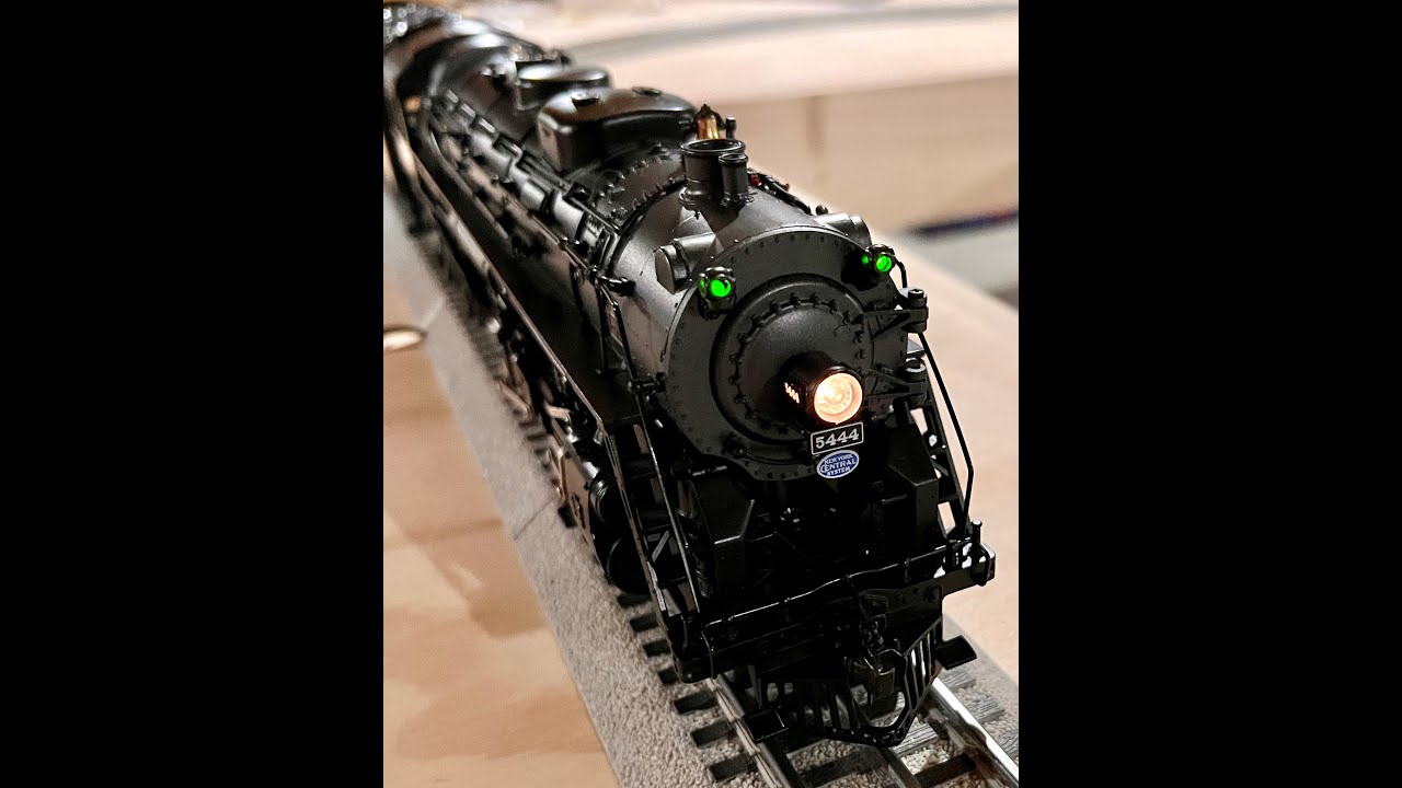 Lionel New York Central Hudson Steam Engine - YouTube