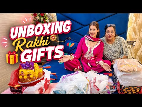 UNBOXING Rakhi Gifts 😍🎁