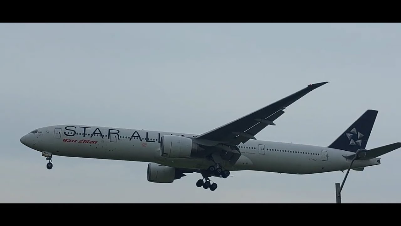 AIR INDIA STAR ALLIANCE LIVERY Reg. VT-ALJ BOEING 777 337ER FROM DELHI ...
