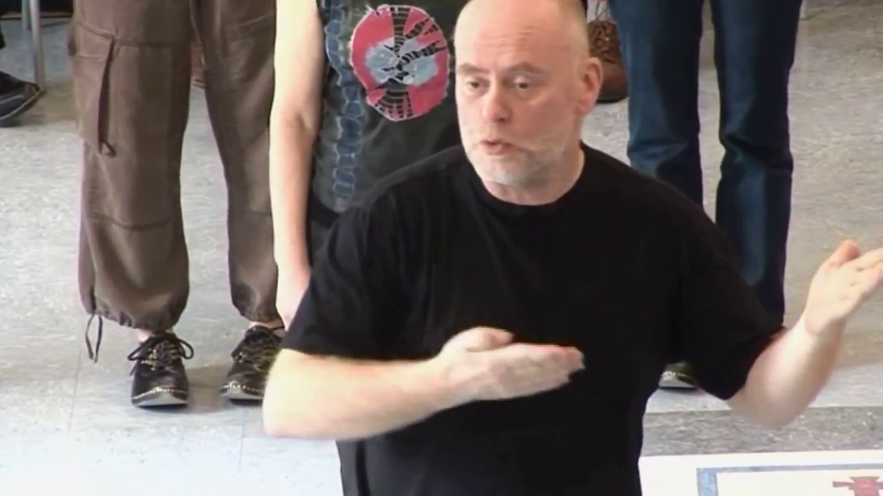 Huw Williams Clog dance Workshop . Robin Shepherd on melodeon - YouTube