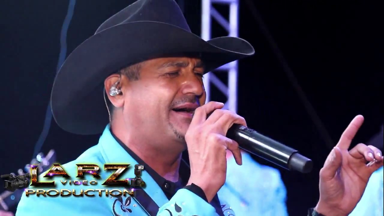 Conjunto Rio Grande Ft. Oscar Perea de Los Contrabandistas - YouTube
