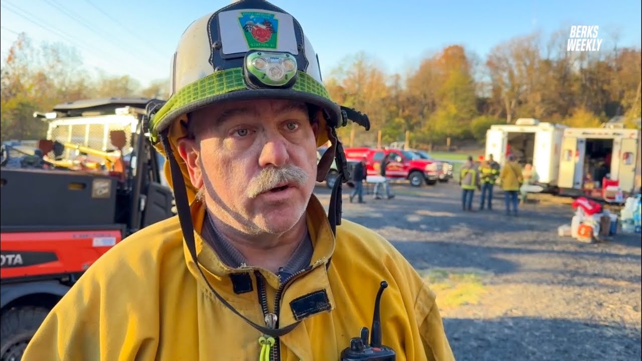 Neversink Mountain Brush Fire Progress and Firefighting Efforts - YouTube