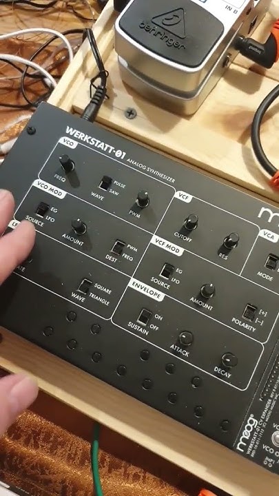 Moog Werkstatt 01 - YouTube