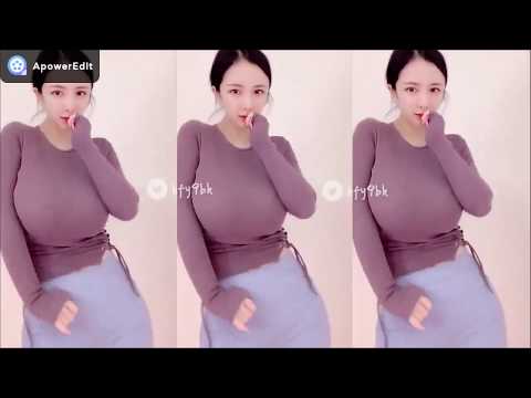 32F big breasts beauty, plump and slim, eyes are completely fixed! Get some  paper and one more