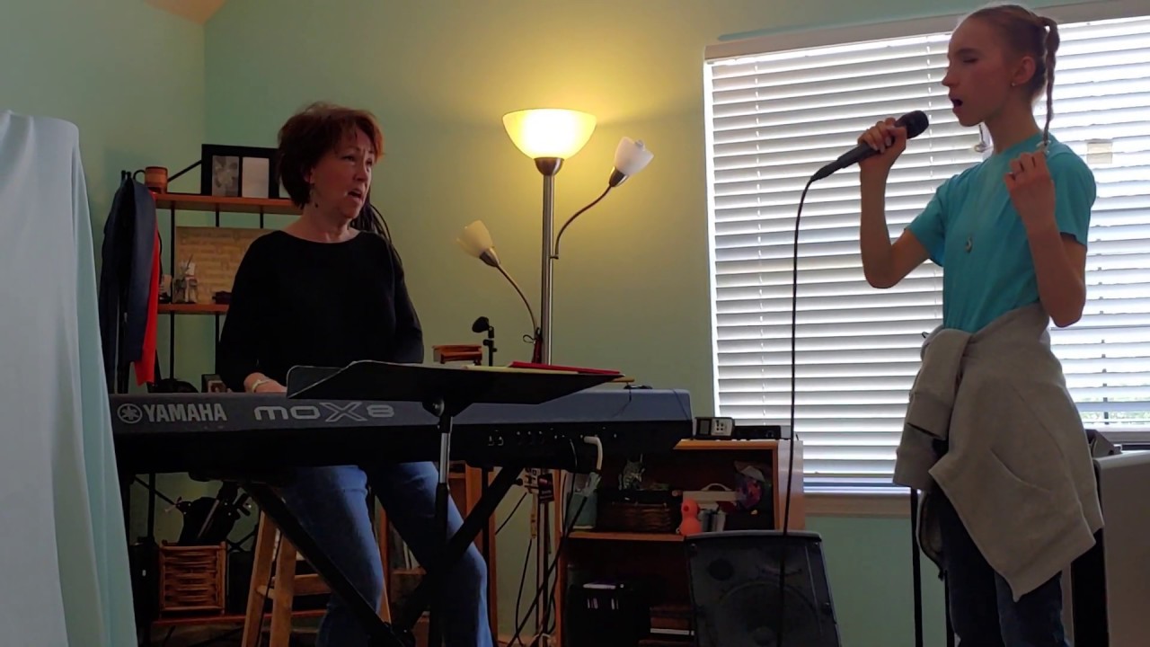 Judy Rodman Vocal Lesson - 7 Mins with Sofia Evangelina - YouTube