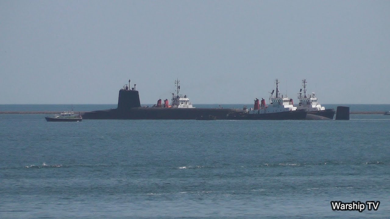 HMS VICTORIOUS S29 IN PLYMOUTH SOUND PREPARING TO ENTER HMNB DEVONPORT ...