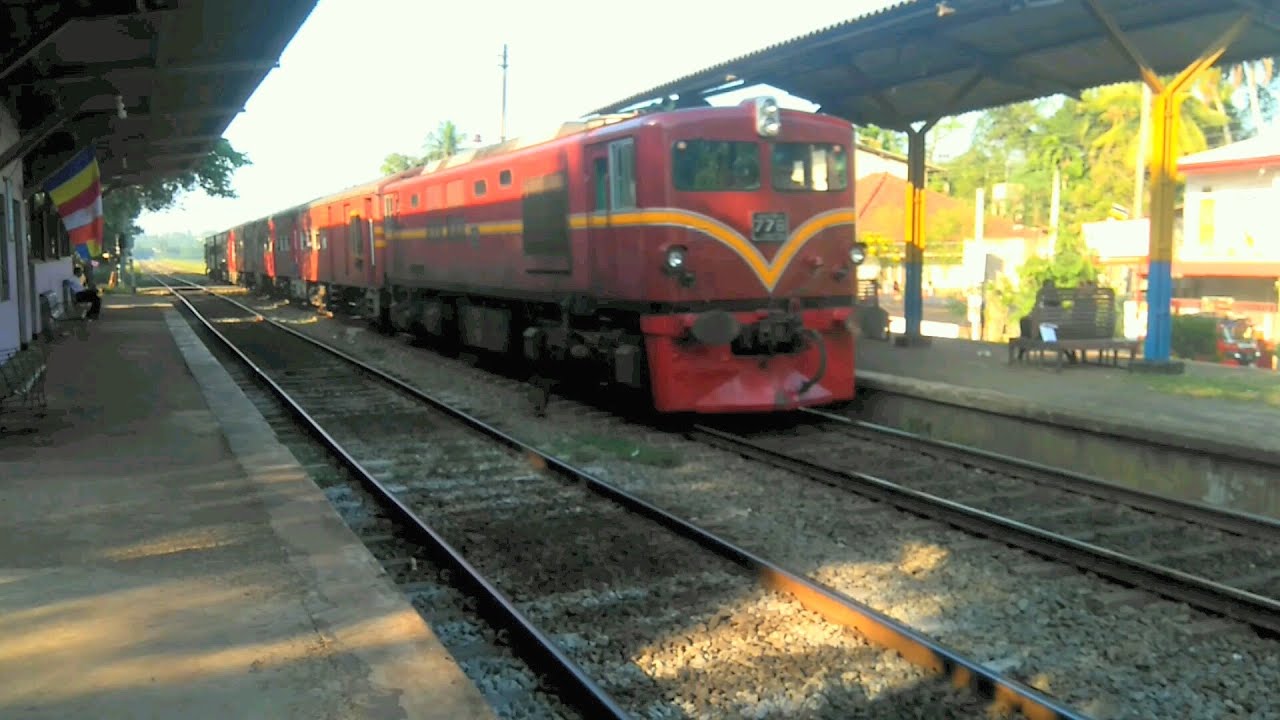 Class M5 Diesel Electric Locomotive is Hauling Kandy Express Train ...