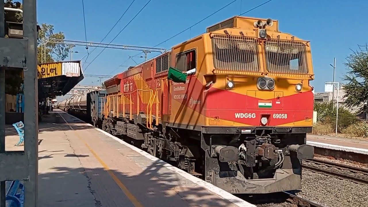 WDG6G 69058 With BTPGLN Freight Train At Dhola Junction - YouTube
