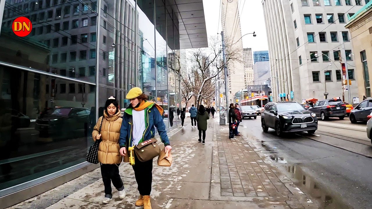 Toronto / Queen Street Walk - YouTube