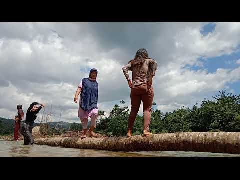 MAIN BASAH-BASAHAN 😂😂// SAMA IBU IBU REMPONG