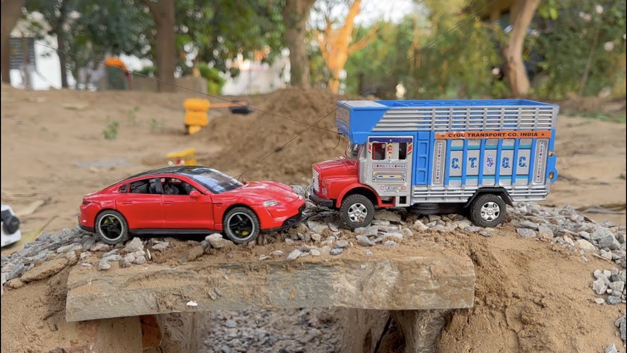 Porshe & Truck Accident Diy Bridge #toys |Dream Toys XYZ| Juguetes ...